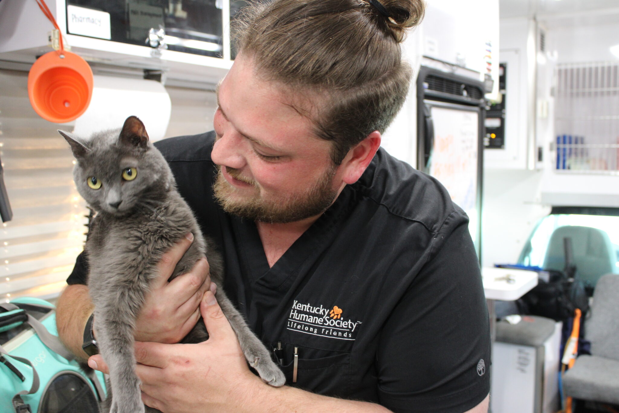 Oxmoor Auto Group Sponsors CARE-a-Van Pet Wellness Day - Kyhumane